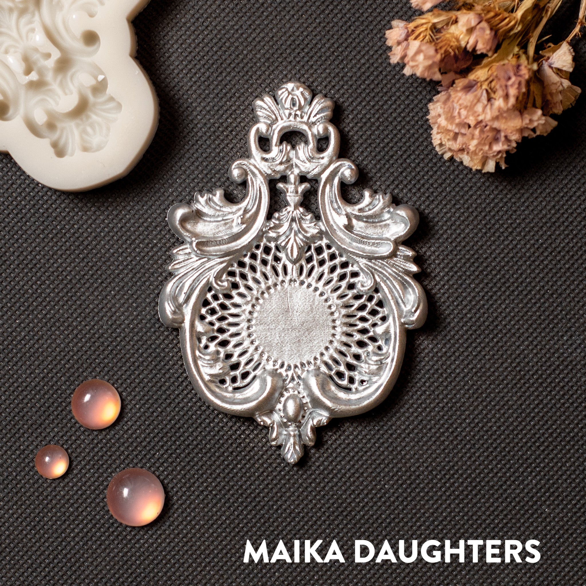 Dadarkar Art Ð Lattice Crown Silicone Mold | Maika Daughters